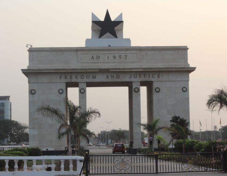 Volta to Nzulezu stilt village, beach resort history tour in Ghana ...